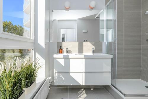 The Luxe Lake - Duke Housing - Créteil