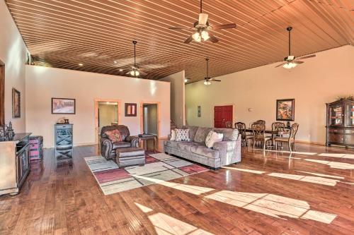 Apt in Dtwn Celina 4 Mi to Dale Hollow Lake, TN from $87