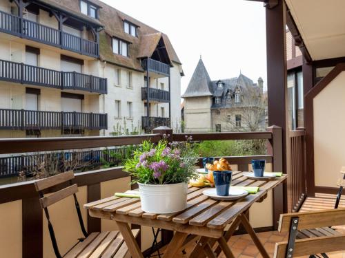 Apartment Le Fairway-6 By Interhome - Tourgéville