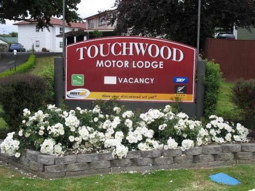 Touchwood Motor Lodge - Pukekohe Hill