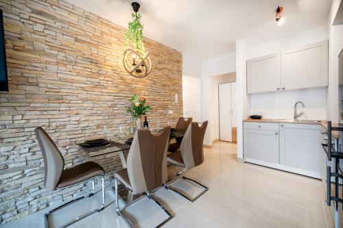 Luxury And Modern Apartment On The Main Beach - Split