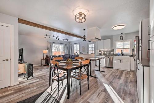 Kenai Home W/ Fireplace < 10 Mi To Big Eddy! - Kenai, AK