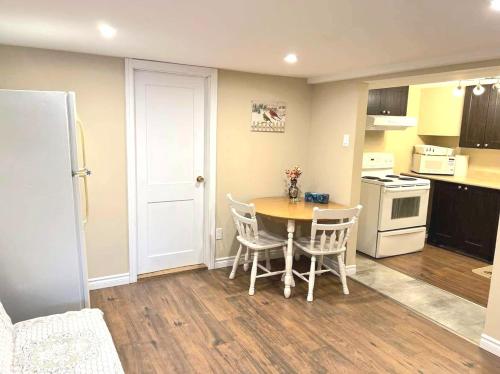 Cozy Spacious Apt In Laval, Greater Montreal - Montréal, QC