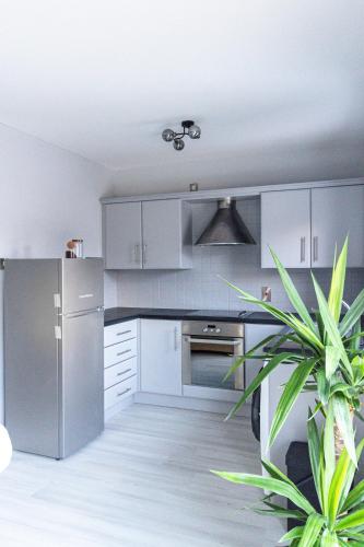 Causeway Coast Beach Front Apartment - Ballycastle - Ballycastle