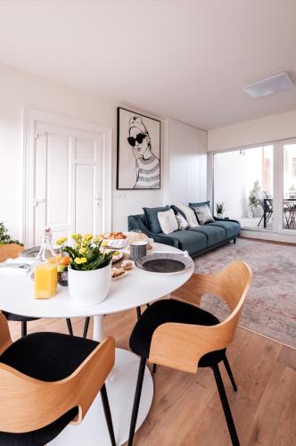 Adele Apartments - 페치