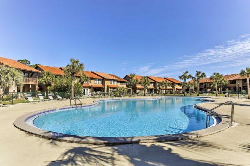 Panama City Beach Townhome - Walk To Beach! - Panama City Beach, FL
