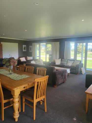 Misty Peaks Boutique Accommodation - West Coast
