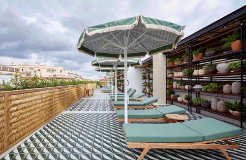 Radisson Blu 1882 Hotel, Barcelona Sagrada Familia | Barcelona ...