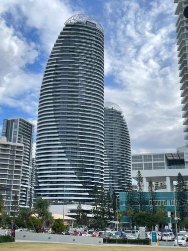 Peppers Broadbeach Big 4 Bedroom Floor 31 Family Apartment, Sleeps 8 And Pull Out Sofa Plus Porta Co - ブロードビーチ