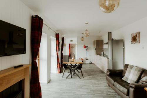 Fairview Farm Holiday Accommodation 14 Luxury Lodges, Cabins, Dog Friendly, Couples, Families, Hen D - Derbyshire