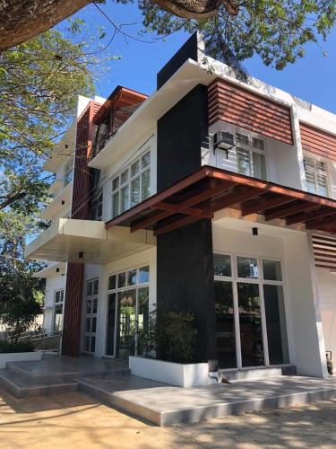 Bambu Suites Palawan - 푸에르토프린세사