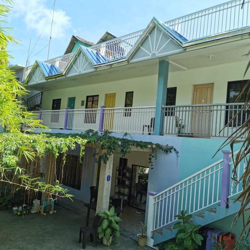 10 Places to Stay Near Star Palace Restaurant Mang Cha-a Odiongan | Book Hotels Online in Romblon