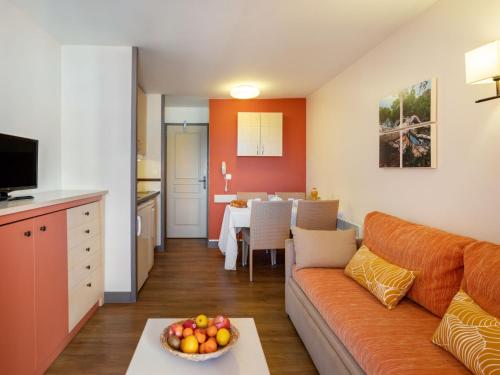 Apartment Village Cap Esterel - Le Village-53 By Interhome - Cap Estérel