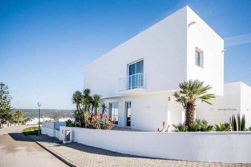 Beachside Villa 5 Bdr 6 Baths Sleeps 9plus Ppl - Aljezur