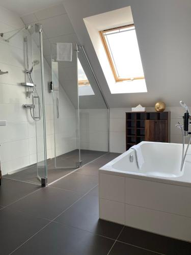 Modernes Apartment An Der Frauenkirche Ii - Dresda