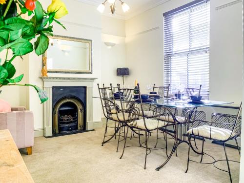 The Vines - Stunning Period Home - Free Parking - Central - Fulford