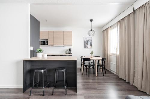 1br Next To Railway Station & Nokia Arena - 탐페레