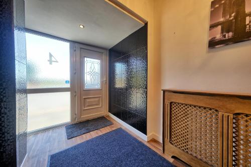 Upton Village Guest House - Birkenhead