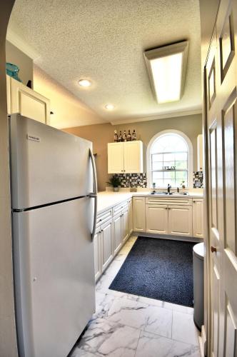 From $50pp - 4703 Wild Iris Dr, 304 Magnolia Place condo, Myrtle Beach, SC