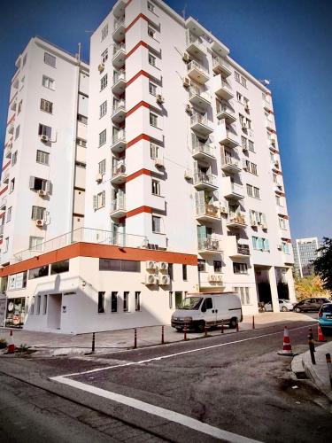 Newly Renovated Super-chic Apartment - Nicosia