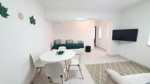 Caldas Da Rainha's Green & White - Caldas da Rainha