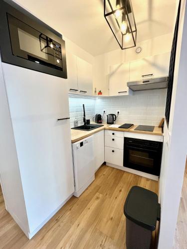 Studio Avec Grande Terrasse Et Parking Privatifs - Caen