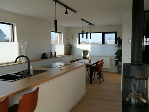 Akkerland Prive Huis -Ir Sauna Incl - Swim Spa Jacuzzi ! Optional ! - Ypres