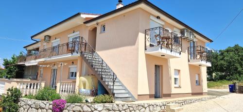 Apartments Pinezic - Veglia