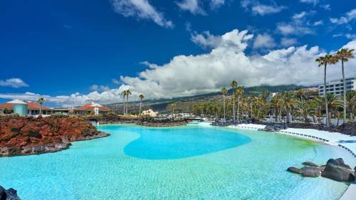 Palmeras Playa Studio: Pools, Beach, Sun & Shore - Puerto de la Cruz