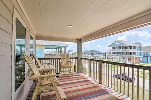 Private Beach Access: Coastal Freeport Home! - Surfside Beach, TX