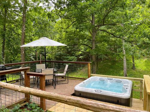 From $76 - Big Pine Holler - 1 Mi To Beaver Lake - Cozy, Secluded ...