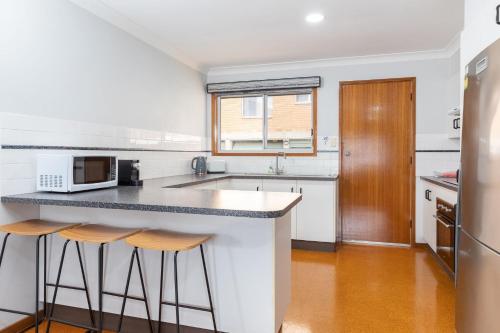 3 Of 33 Wharf Street - Forster