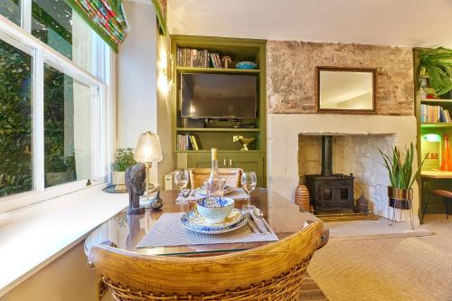 Cinnabar Romantic Hideaway On Historic Walls - Berwick-upon-Tweed