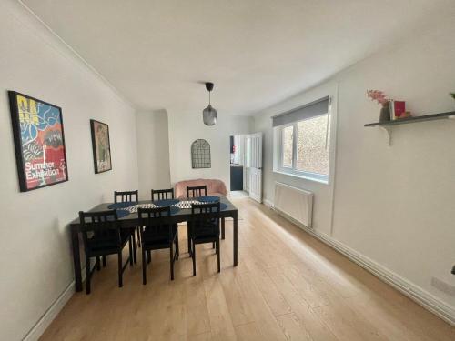 Beautiful Family Home In The Heart Of Swansea - Swansea