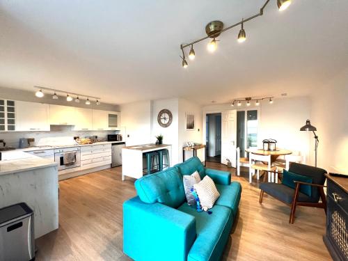 Bellevue Apartment - Largs