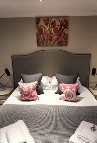 The Dial House | Cotswolds Guide