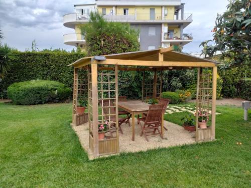 Garden Basement - Seminterrato Condizionatore - Fiumicino Vicino Aeroporto E Fiera - Fiumicino