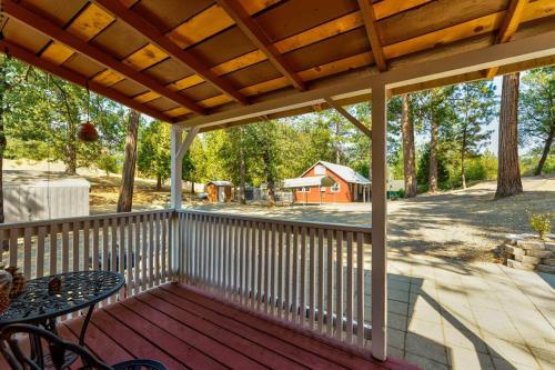 Acorn Cottage - Hidden Gem In Green Heaven, Getaway To Bass Lake & Yosemite - Bass Lake, CA
