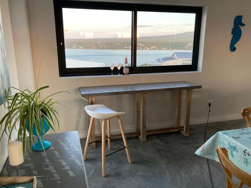 Happy Days Holiday Home - Witsand