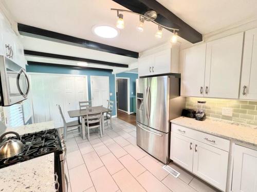 The Best Family & Friends Hangout & Pet Friendly!! - Wilmington, NC