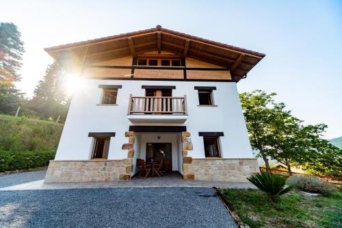 Laga Surf Villa - Basque Country