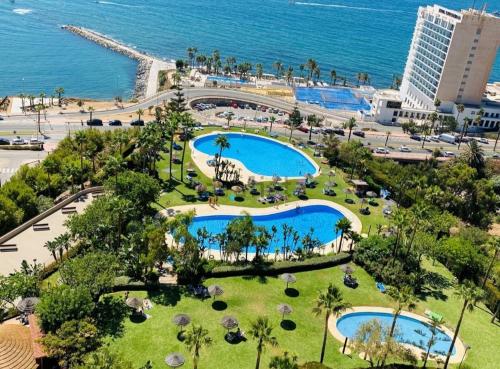 Summer House Duplex En La Playa Con Piscina - Benalmádena