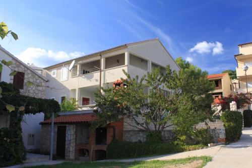 Apartments By The Sea Milna, Vis - 8896 - Vis