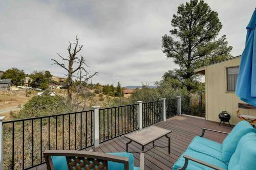 Cozy Guesthouse With View From Large Deck - Prescott Valley, AZ