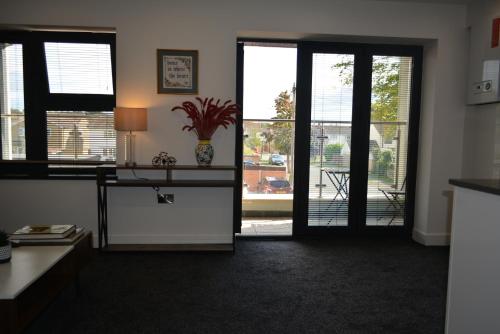 Cozy & Bright 2-bedroom Apartment With Large Balcony And Free Parking - Oxford