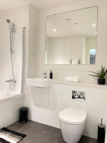Premier Suite- Bedford City Centre With Free Gym & Parking - Bedford