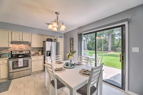 Swansboro Coastal Home < 3 Mi To State Park! - Emerald Isle, NC