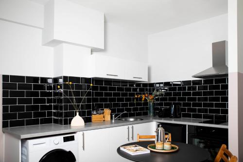 Commercial House - City of London