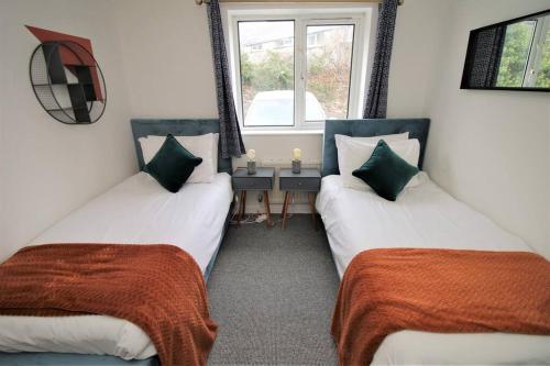 Thesiger Court Apartments - Free Private Parking - By Property Promise - Cardiff
