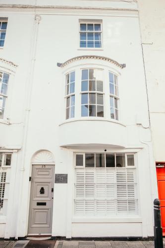 Charming 3 Bedroom Townhouse - Weymouth Pier